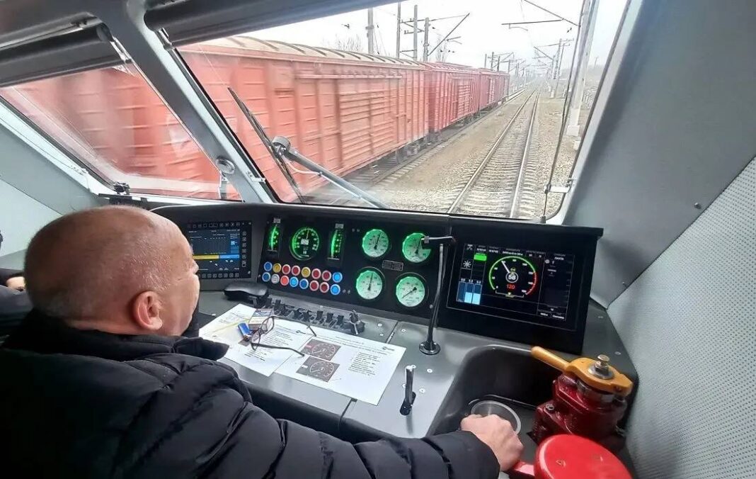 Локомотивы «Узбекистон темир йуллари» оснастили системой безопасности ...